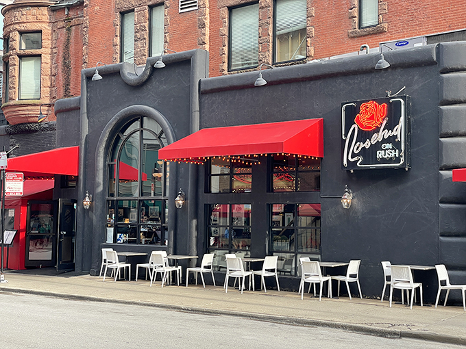 Rosebud on Rush: Where old-school Italian charm collides with Gold Coast glam. Prepare for a pasta party with a side of people-watching!