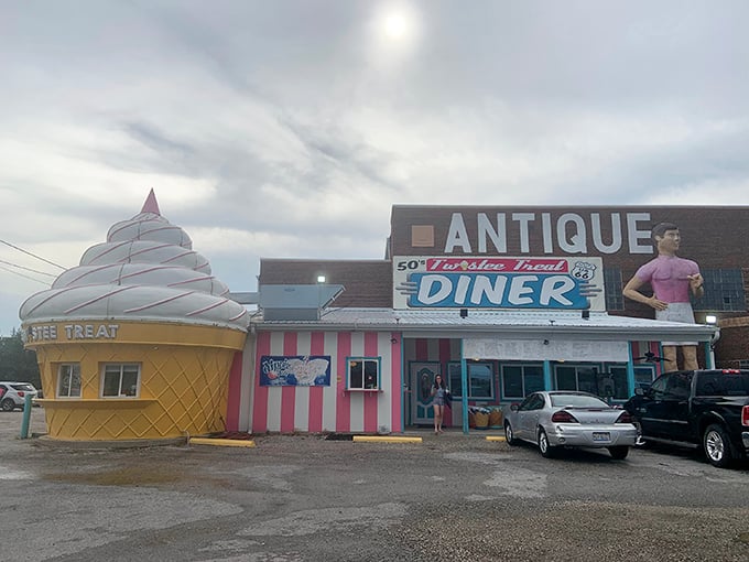 Pink elephants and retro diners? No, you're not dreaming &ndash; welcome to the wackiest pit stop on Route 66!
