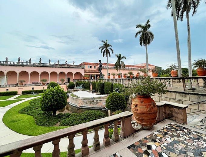 Circus dreams meet Venetian splendor! It's like P.T. Barnum and a Renaissance prince had an extravagant love child.