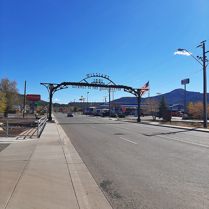 Williams: Where Route 66 nostalgia meets Grand Canyon adventures. This arch is your portal to the past.