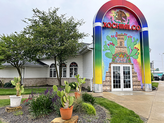 Holy guacamole! Xochimilco's entrance is so colorful, it makes rainbows jealous. Your taste buds are in for a technicolor treat! Photo credit: Bethany Spear
