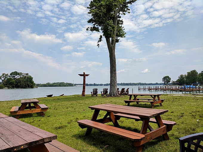 Who needs a beach when you've got Buckeye? This lakeside spot turns every hour into happy hour.