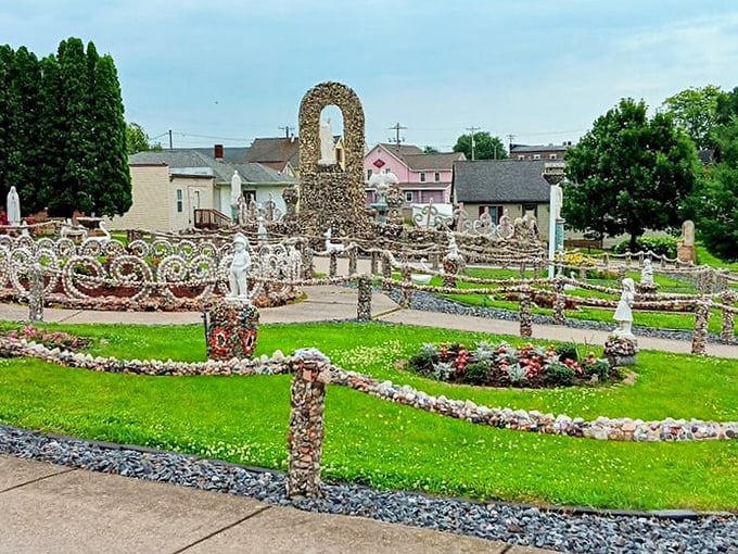 Sparkle central! It's like someone gave a magpie carte blanche to decorate &ndash; and the result is mesmerizing.