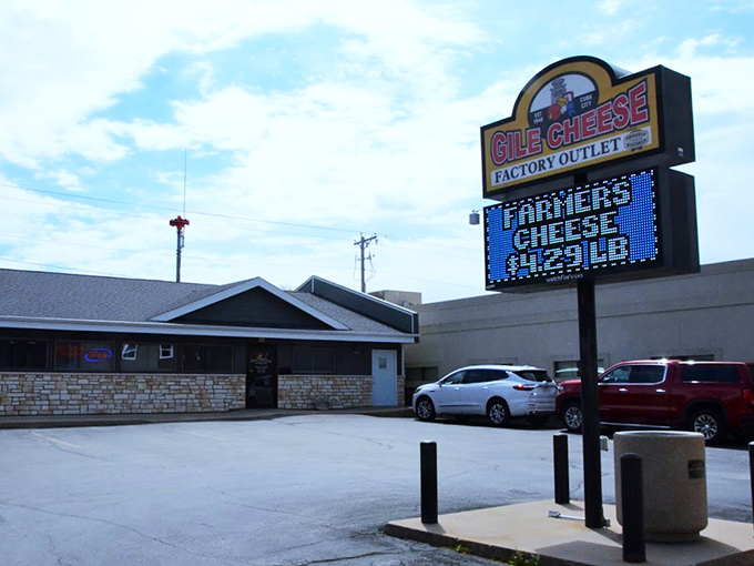 Cheese, please! This delightful dairy destination is where Wisconsin's pastoral charm meets world-class flavor.