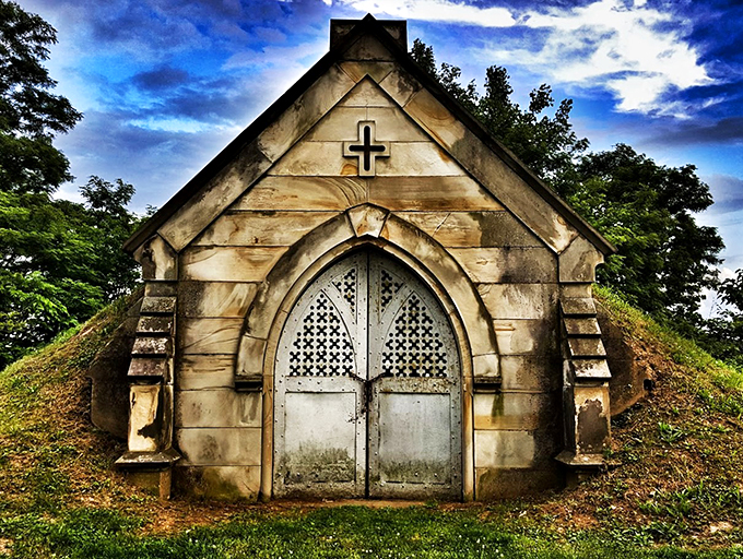 1890 called, it wants its architectural swagger back. But we're keeping it, thank you very much!