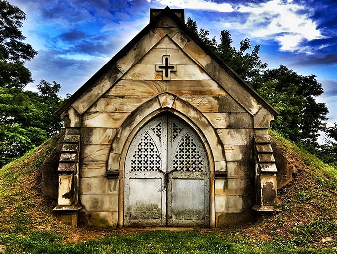 1890 called, it wants its architectural swagger back. But we're keeping it, thank you very much!