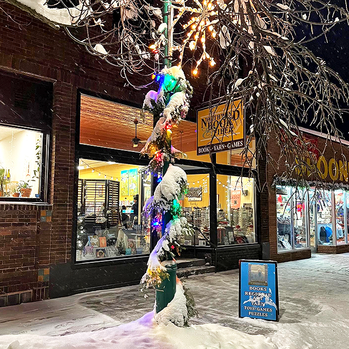 Winter wonderland meets literary paradise! Northwind's festive exterior invites you into a world of books and handmade warmth.