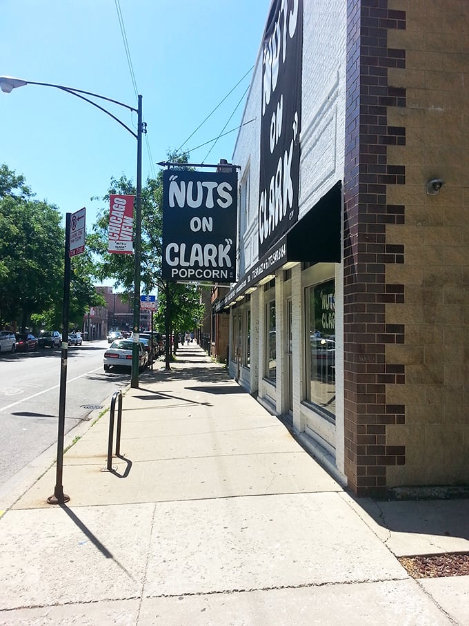 Caramel corn so good, it should be illegal. The aroma alone could make a statue salivate. Resistance is futile!