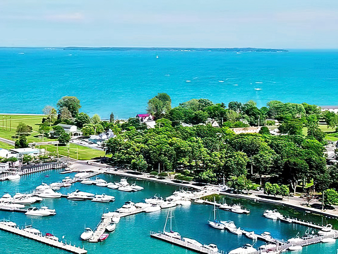 Perry's Monument stands tall, like a 352-foot exclamation point at the end of "Lake Erie is awesome!"y