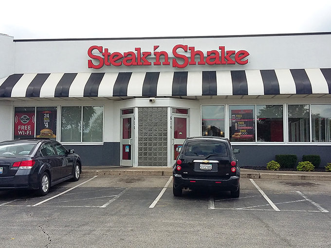 Where burgers are always in fashion. This black-and-white beauty's been rocking its classic look longer than most rockstars. Photo credit: Marc Gregory