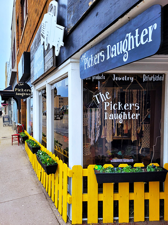 Shabby chic paradise alert! From delicate jewelry to rusty farm tools, this shop proves that everything old can be new again.