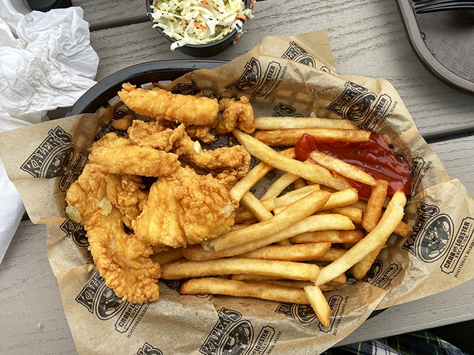 Golden, crispy, and more addictive than a maritime soap opera &ndash; these fries are the supporting actors that steal the show. Sorry, lobster, you've got competition!