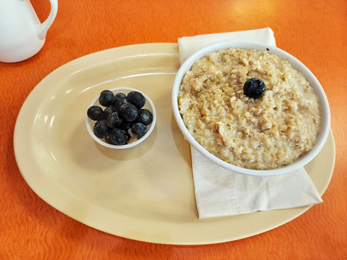 Who said healthy can't be heavenly? This oatmeal with blueberries is like a warm hug for your insides. It's the breakfast equivalent of a cozy sweater.