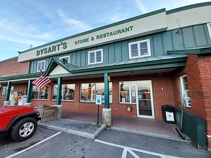 Dysart's: Part truck stop, part culinary adventure. This green-roofed behemoth could feed an army&hellip; or just you, if you're feeling particularly peckish.