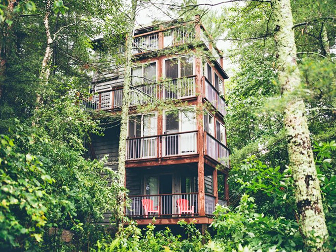 Island living, Minnesota style! These cozy cabins prove you don't need palm trees to have a perfect island getaway.