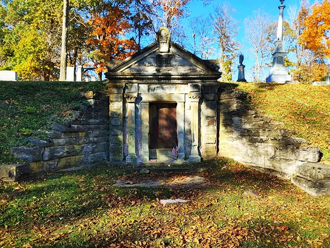 This mausoleum's got more arches than McDonald's! And probably better preservation techniques too.
