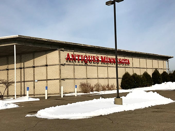 Snow outside, but inside it's raining vintage! Warm up with some retro retail therapy in this wonderland of yesteryear. Photo credit: HOTWHEEL S H E R N A N !!