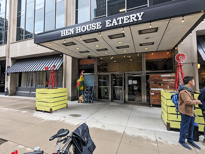 Downtown meets downhome at Hen House. It's like your favorite diner got a city makeover – and nailed it!