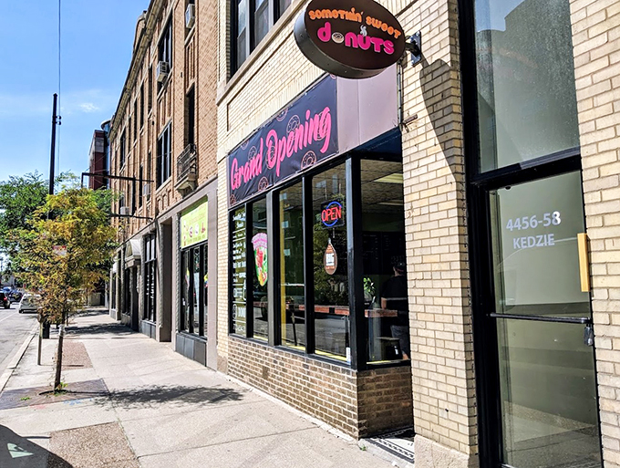 Don't let the modest exterior fool you. Somethin' Sweet Donuts is like a stealth bomber of flavor, flying under the radar but packing a punch.