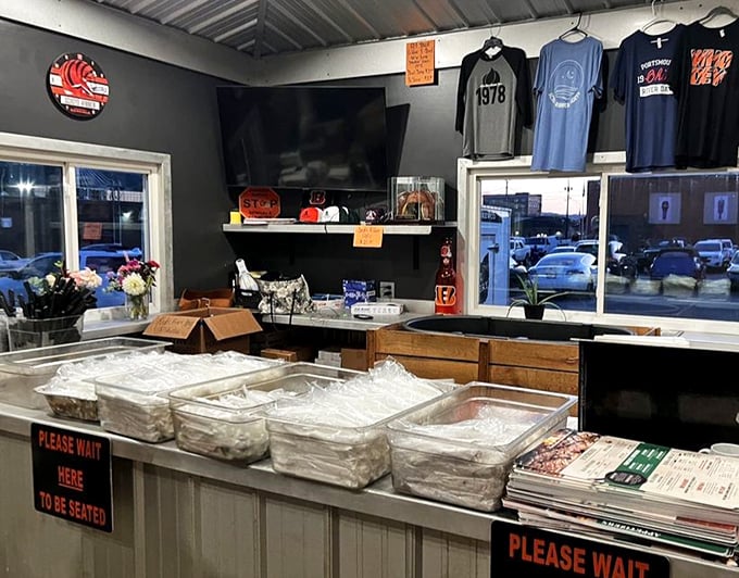 Souvenir central for the sauce-stained masses! Stock up on merch to prove you survived (and conquered) the Scioto Ribber experience.