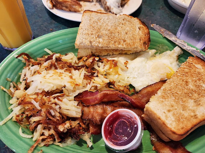 These aren't just hash browns, they're a crispy, golden landscape of potato perfection. Each bite is like a crunchy love letter to your taste buds.