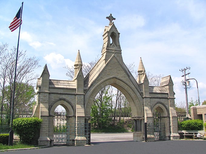 Lakeside views and stunning architecture. It's like a Catholic school reunion, but much, much quieter.