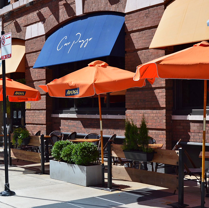 Coco Pazzo: Where Tuscan tradition meets River North chic. Prepare for a culinary adventure that's both familiar and fantastically new.