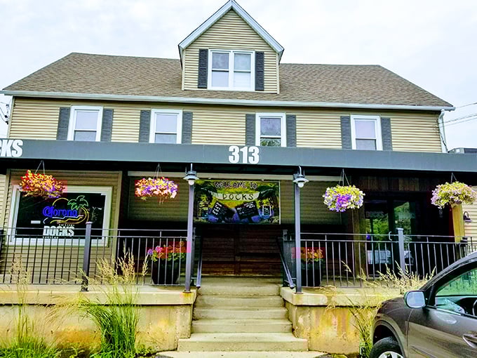 Comfort food with a view! Docks' patio is like your favorite easy chair but with better scenery and tastier snacks. Photo credit: Anetka Anetkaa