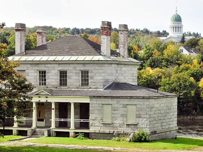 Kennebec Arsenal: From weapons to wellness! This imposing complex has seen more transformations than a chameleon in a crayon factory.