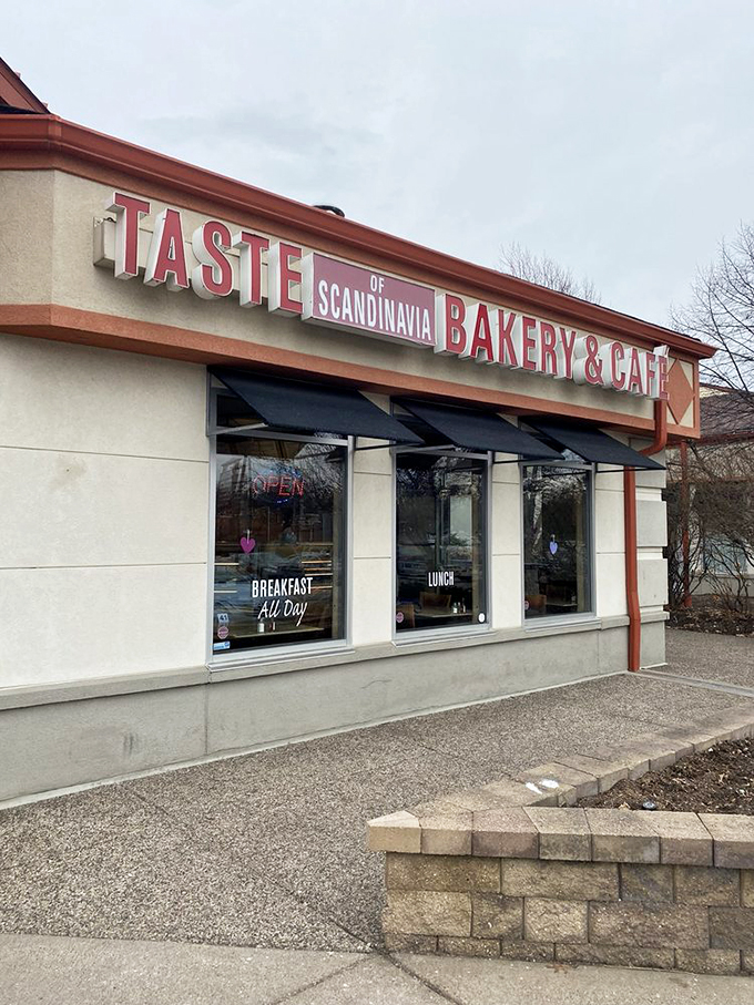 A slice of Nordic heaven in North Oaks. Pastries so pretty, you'll feel guilty eating them (for about two seconds).