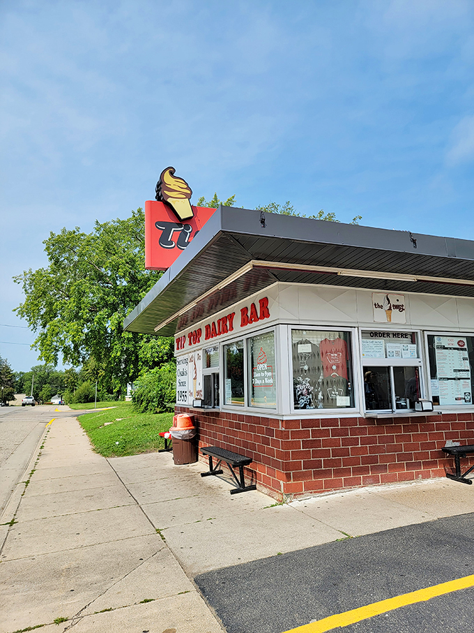 Summer fling or ice cream stand? Tip Top Dairy Bar is the seasonal sweetheart you'll pine for all year long. Photo credit: Claudia Johnston