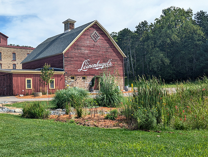 Step into Leinie Lodge and breathe in that crisp Northwoods air. The only thing more refreshing? The beer, of course!