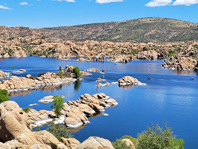 Experience the breathtaking beauty of Watson Lake in Prescott, AZ, where rugged landscapes meet Old West charm and tranquility.
