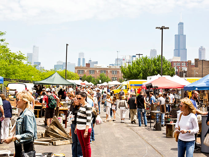 Handmade quilts and questionable electronics, unite! Where else can you buy an Amish rocking chair and a lava lamp in one transaction? Photo credit: Shipshewana on the Road