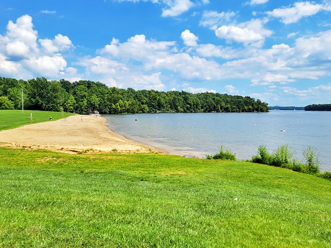 Beach bliss meets forest retreat! Rocky Fork offers the best of both worlds for nature lovers.