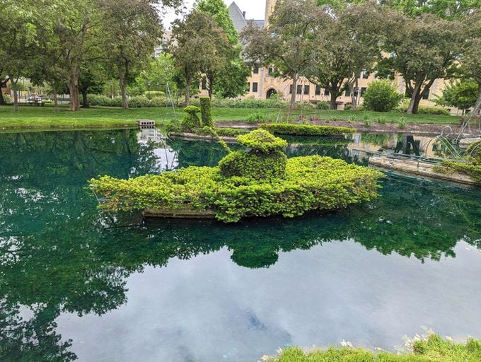 Edward Scissorhands meets art history class. Who knew shrubs could be so cultured?