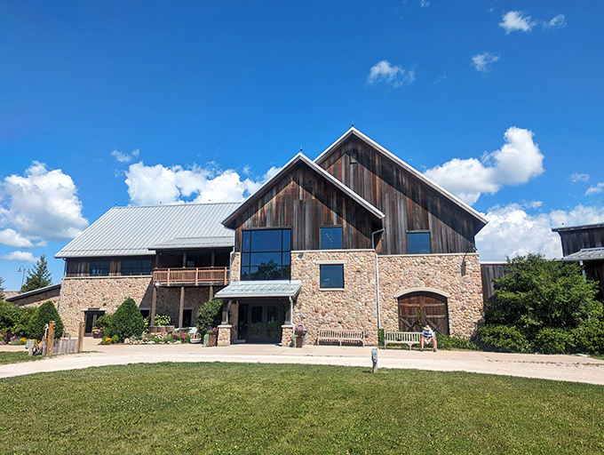 Columns and comfort at the Wade House. Who knew stagecoach inns could be so stylish?