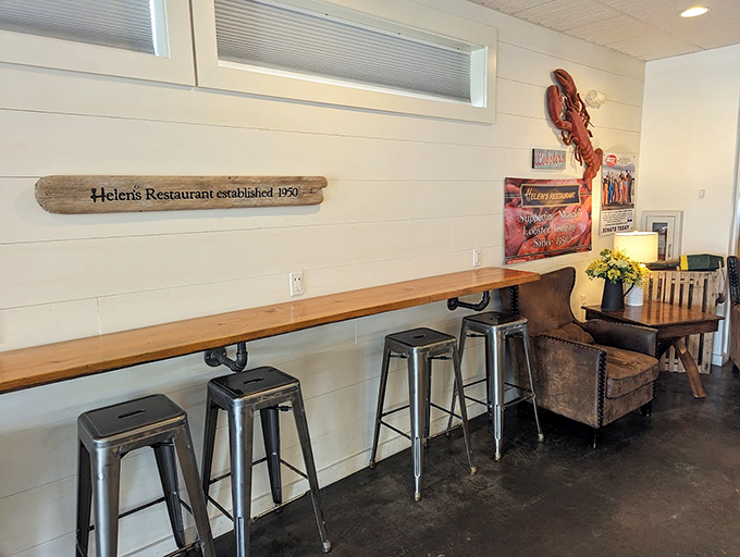 Where nautical meets nice-tical. Helen's corner nook is the perfect spot to plot your next lobster-hunting adventure or simply watch the world float by.