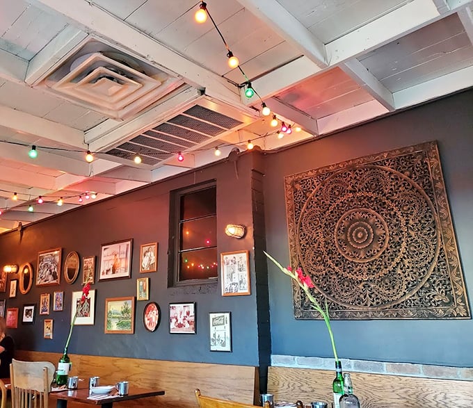 Wall-to-wall wonder! This eclectic decor is a feast for the eyes, setting the stage for the culinary magic to come.