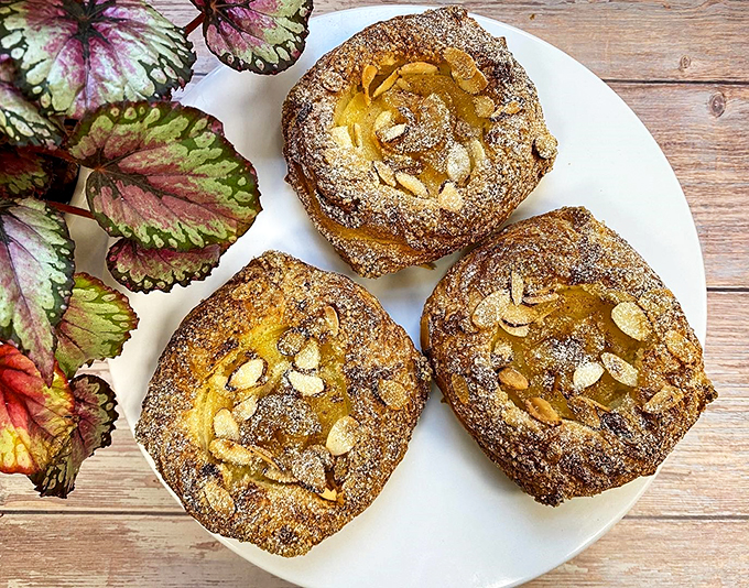Pear and almond join forces in this croissant. It's the superhero duo your taste buds didn't know they needed.