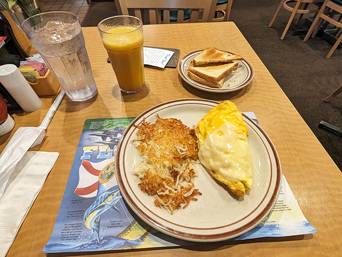 The breakfast of champions: A golden omelet, crispy hash browns, and buttery toast. It's like winning the morning lottery! Photo credit: Robert Bell