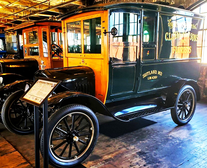 From flowers to horsepower! This vintage delivery truck proves that style never goes out of fashion, even when hauling daisies.