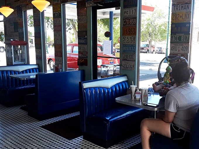 Blue booths and checkered floors &ndash; it's like sitting inside a 1950s jukebox. All that's missing is Richie Cunningham sliding in next to you.