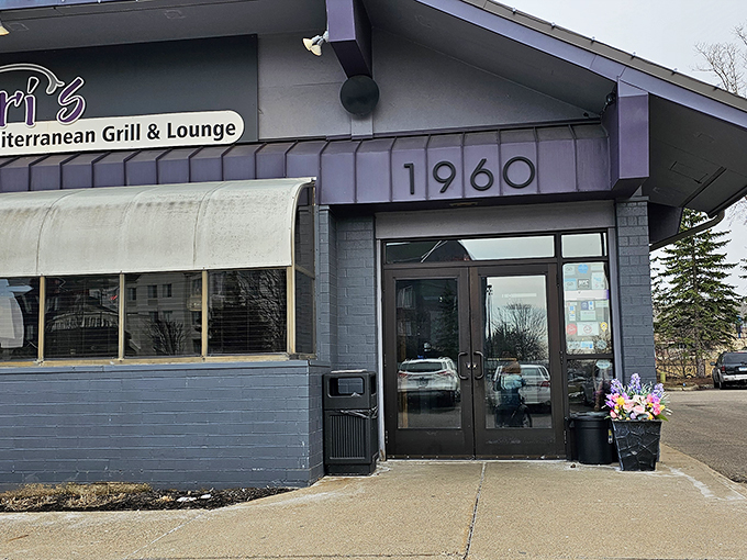 Where "lounge" means "kick back and let your taste buds do the traveling". Mediterranean flavors with Midwest hospitality!