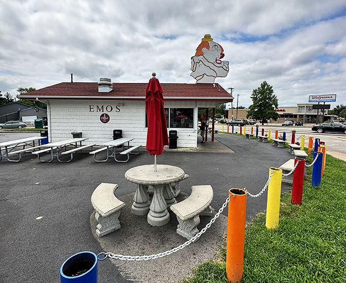 Emo's Dairy Mart: Don't let the name fool you &ndash; there's nothing sad about this cheerful ice cream stand.