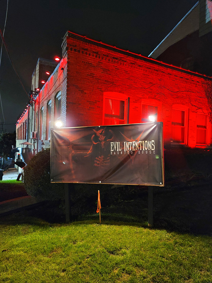 Red light district meets fright night! This haunted house is serving up scares with a side of neon-noir ambiance. Photo credit: Cindy Kelley