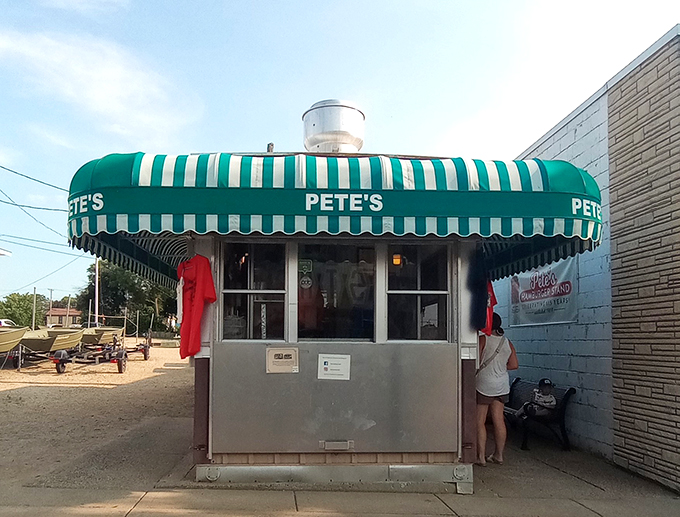 Pete's Hamburger Stand: Tiny in size, giant in flavor. This little green-and-white wonder is the David to fast-food Goliaths.