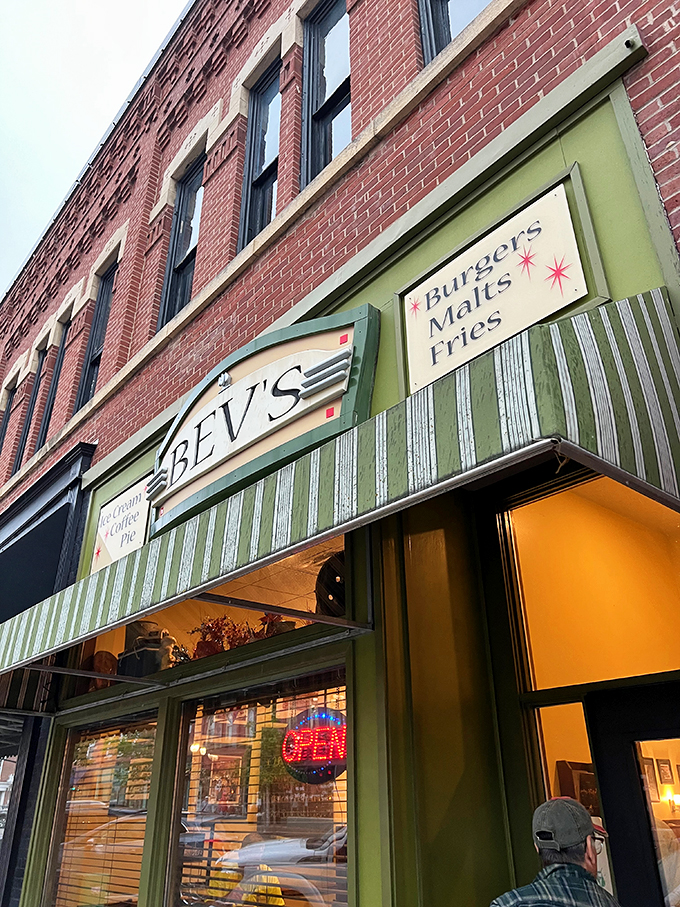 Step into Bev's and prepare for a slice of Americana so authentic, you half expect to see Norman Rockwell at the next table.