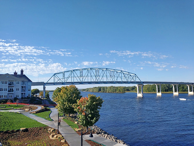 Historic streets, river views, and maybe a grumpy old man or two &ndash; Wabasha's got that classic river town vibe down pat.