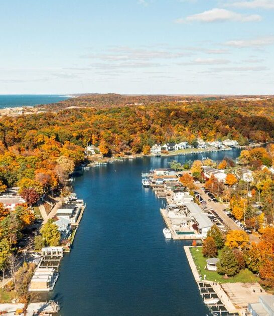 charming lake towns michigan ftr